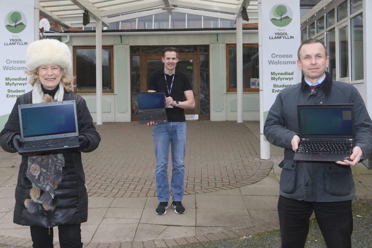 Apêl Gliniaduron - Diolch / Laptop Appeal - Thanks - Ysgol Llanfyllin ...